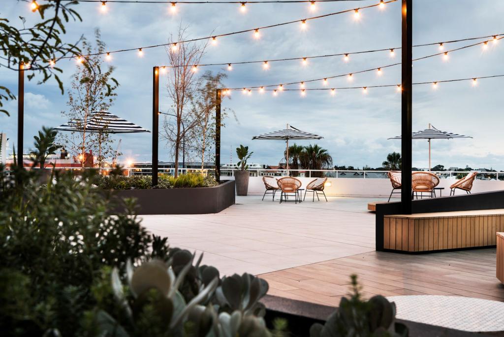 Finding a Christmas function venue in Perth - Tradewinds Hotel